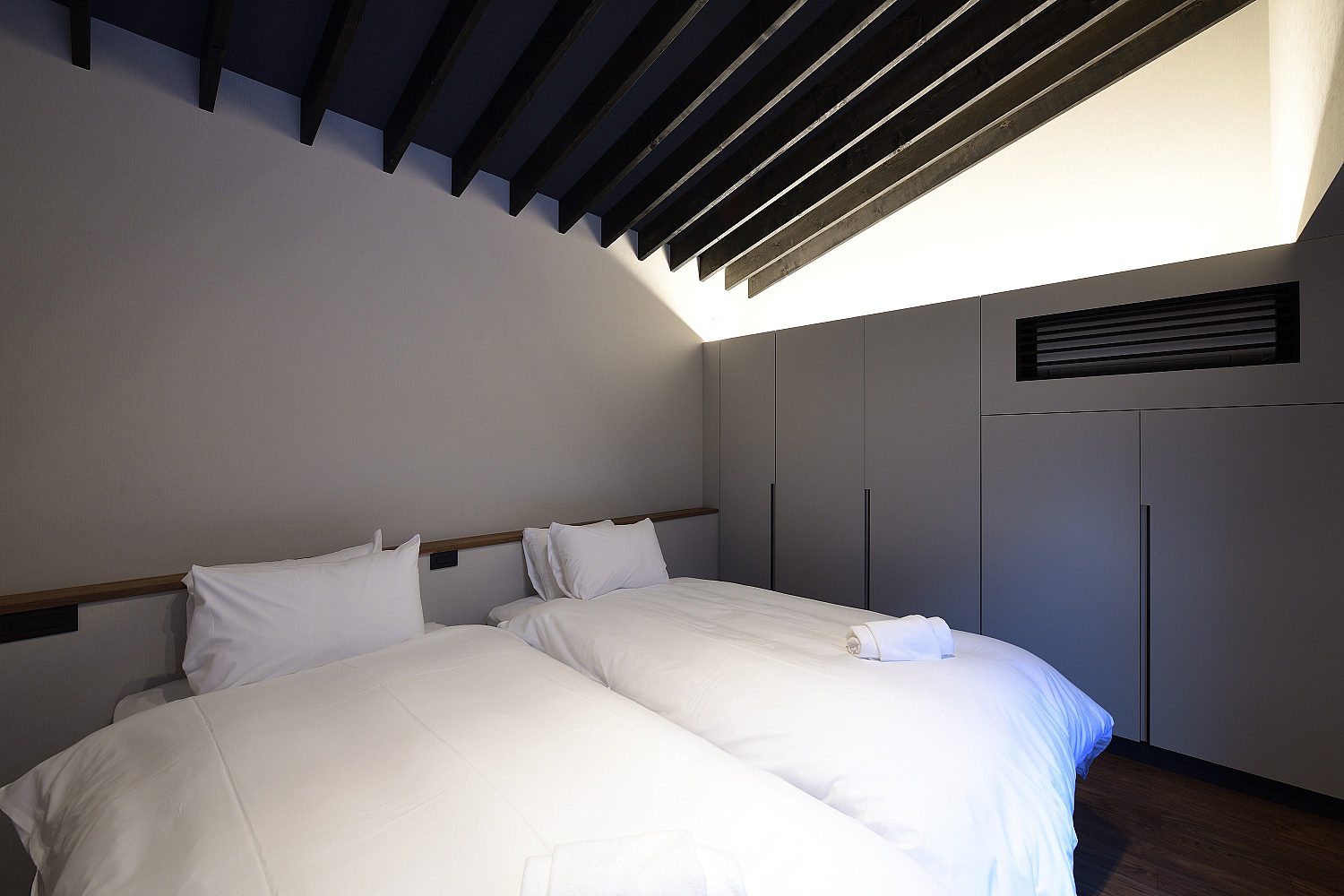 NÍVIA | The Hakuba Company